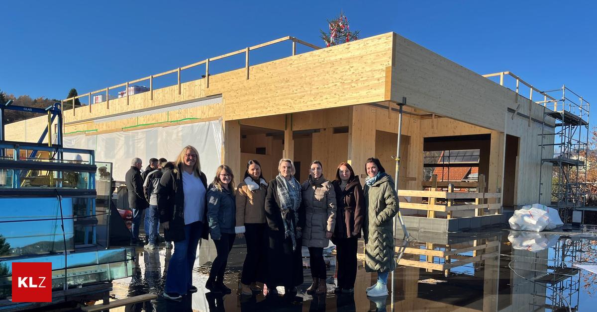 Weiz: Rohbau steht, Dach ist dicht: Neuer Kindergarten nimmt Form an